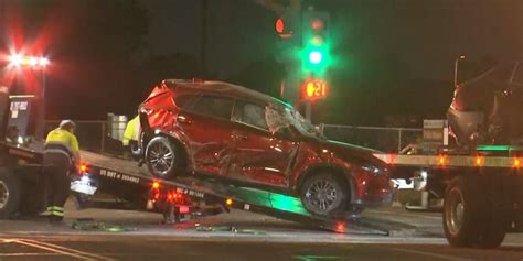 4 Hospitalized After Late Night Crash Near Avondale