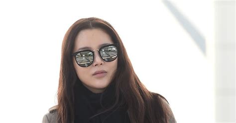 박시연 멀리서도 눈에 띄는 여배우 미모