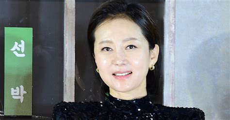 염정아 우아한 미소