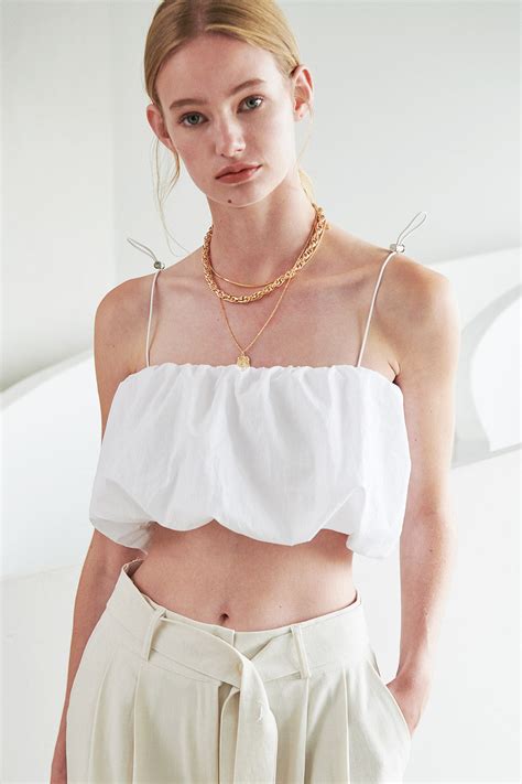 storets | Women's clothes bloggers approved on Instagram