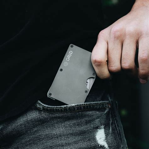 Grid Wallet Gunmetal Aluminum Smrtkey Grid Wallet And Smrt Key