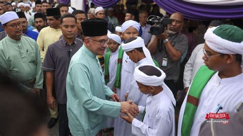 RENUNGAN Perdana Menteri Ajak Tekuni Kupasan Dan Tafsir Al Quran Pada Hari Nuzul Al Quran Oh