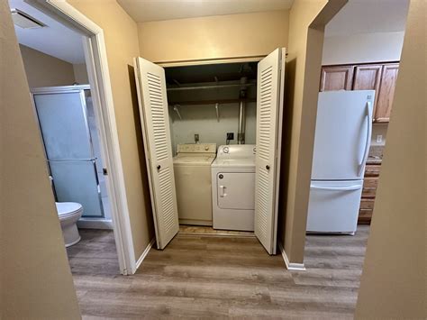 925 Wiltshire Dr Unit D Mchenry Il 60050 Redfin