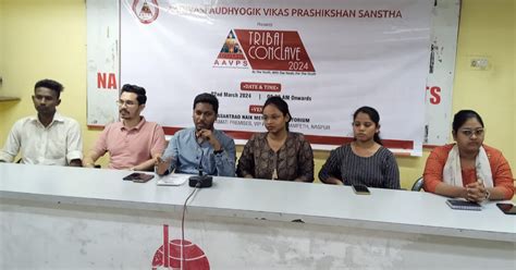 आदिवासी सशक्तिकरण के लिए संवाद और क्रियात्मकता को बढ़ावा देने के