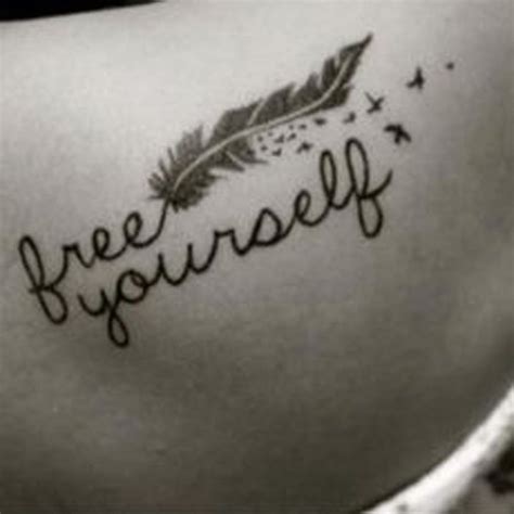 Tatouage Phrase Sur Lomoplate 30 Jolis Messages à Se Faire Tatouer