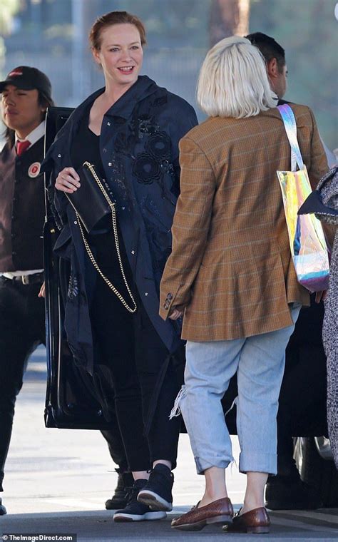 Christina Hendricks Mae Whitman And Retta Get To Business Filming The
