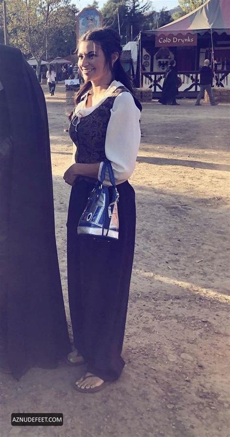 Anna Mello Feet Aznudefeet