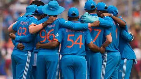 Ind Vs Pak वनडे में तीसरी बार 5 भारतीय गेंदबाजों ने झटके 2 2 विकेट