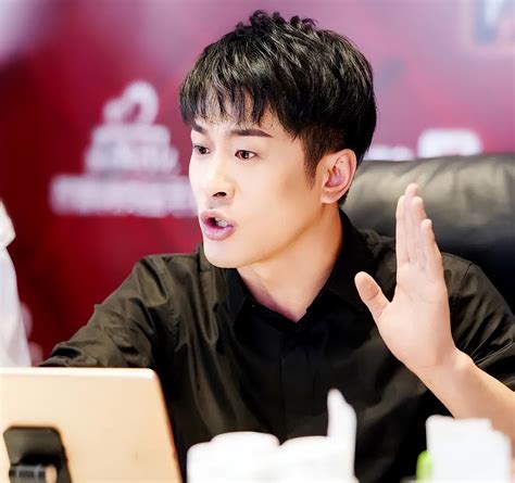 辛巴爆料刘畊宏销售假燕窝！刘畊宏承认，并道歉 哔哩哔哩