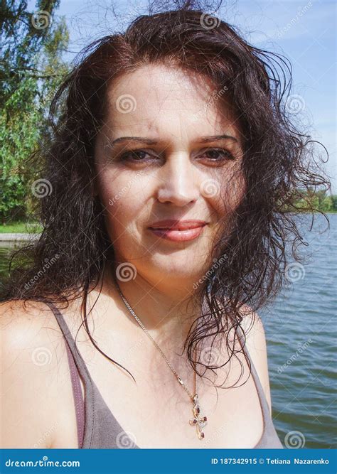 Estilo De Vida Feminino De Meia Idade Adulta Imagem De Stock Imagem De Ativo Fresco