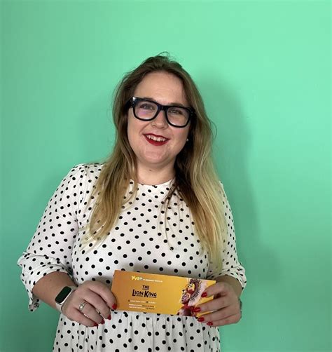 Уча се On Linkedin Когато си работил усърдно 8 години най накрая е време да си кажеш