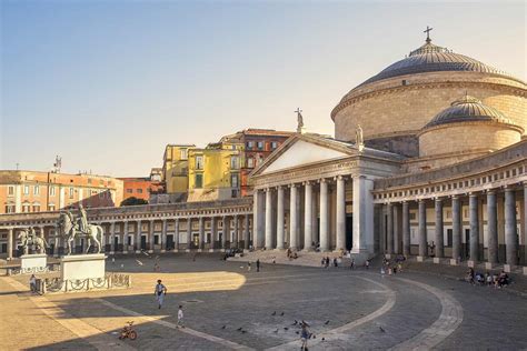 Quels Sont Les Lieux Les Plus Emblématiques De Naples Ialhe
