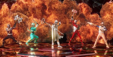 Non Spoiler Review Power Rangers Cosmic Fury Tokunation