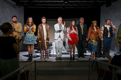 Piesa Siciliana De Aurel Baranga în Regia Lui Toma Enache La Teatrul Dramaturgilor Români