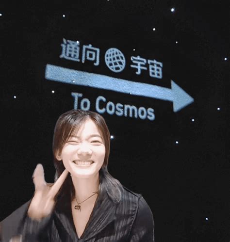 孙文倩 求职意向：视觉设计师 简历摘要 探索我的技能