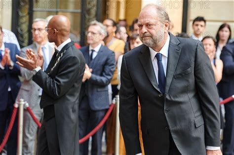 Passation de pouvoir au Minist ère de la Justice entre Nicole Belloubet
