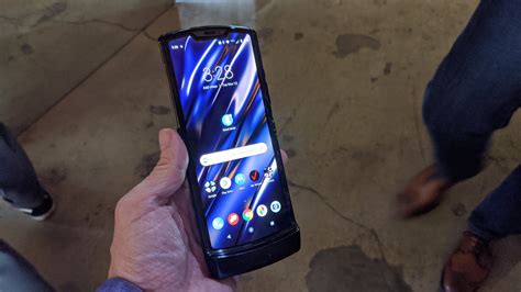 Hands On The Motorola Razr Flip Phone Returns