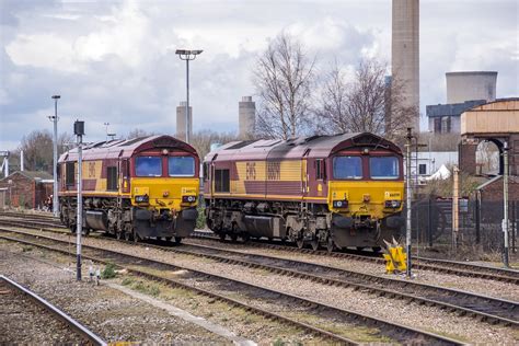 Photo Of 66091 And 66075 At Didcot Parkway — Trainlogger