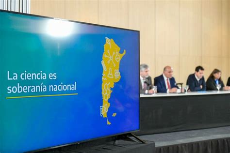 Histórica inversión en ciencia 7 800 millones de pesos en equipos