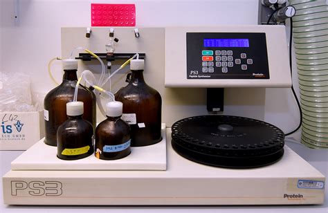 Peptide Synthesizer Cem Liberty Blue™