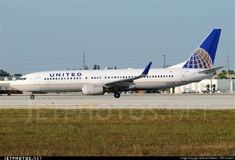 N37290 | Boeing 737-824 | United Airlines | Soren Madsen | JetPhotos