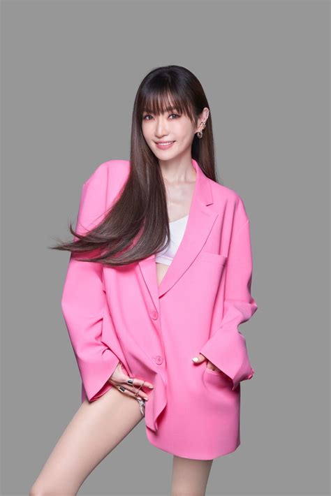 謝金燕強勢回歸！2024高雄跨年晚會揭開女神魅力 民生電子報