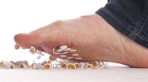 ¿por Qué Siento Pinchazos En Los Dedos De Los Pies Causas