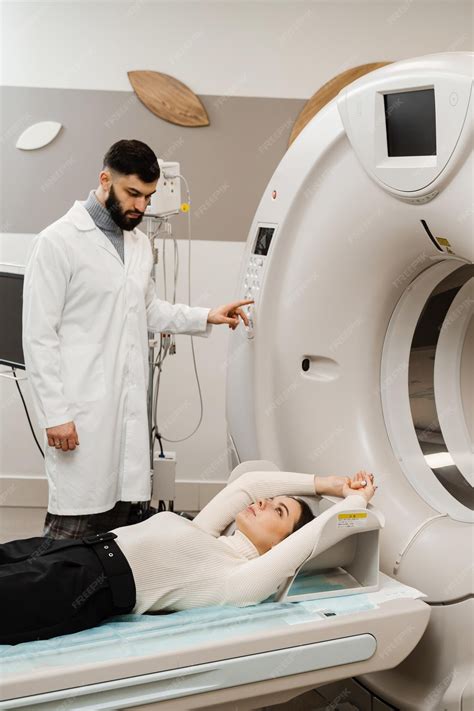 Premium Photo Ct Scan Of Abdomen Of Girl In Medical Clinic Woman