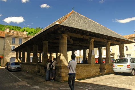 Caylus Cité Médiévale à La Très Riche Histoire Caylus Tarn