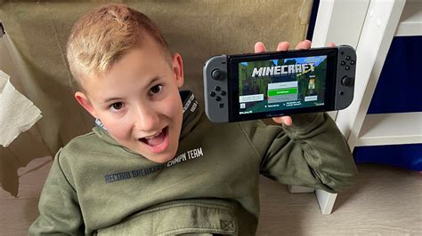 Ik Bouwde Een Geheime Gaming Room Youtube