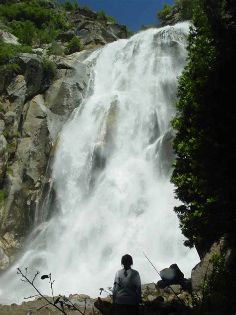 Grizzly Falls Easy Picnic Waterfall By Kings Canyon Np
