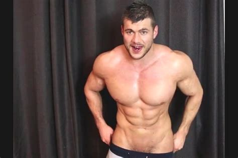 Strip Down Naked Gay Voyeur Muscular Porn By Joshua Armstrong XHamster