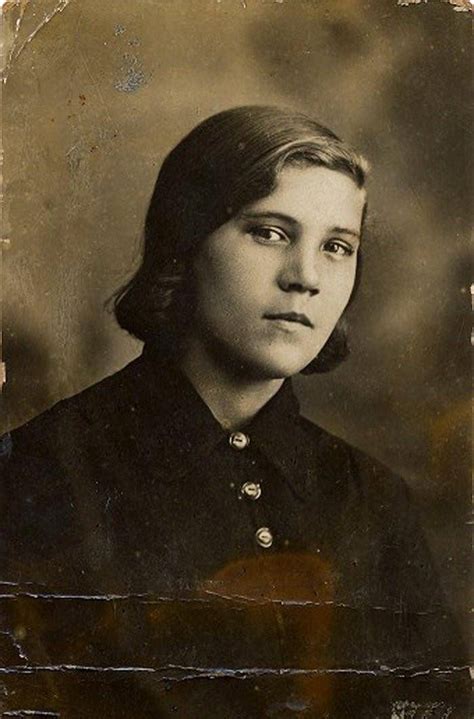 蒋孝章：蒋介石的混血孙女，早年风光无限，晚年独守60平米小破房俞扬