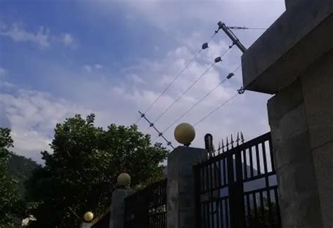 周界安防最受欢迎的产品——电子围栏报警系统，有效提高防范等级