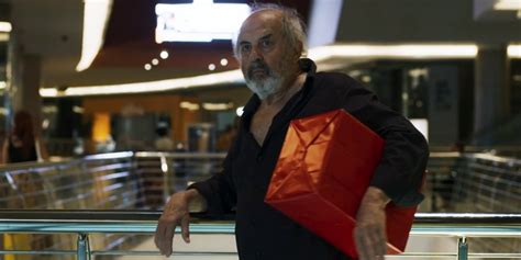 Travessia Karina tem um final chocante após pedófilo ser preso