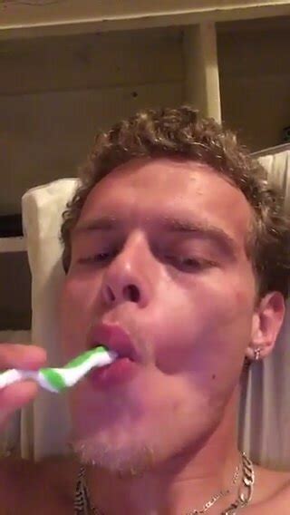 Str8 Young Dad Baited For Money