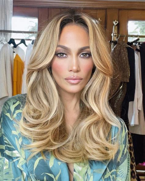 Fleco De Cortina O La Tendencia MÁs Hot Para Verano Que Jennifer Lopez