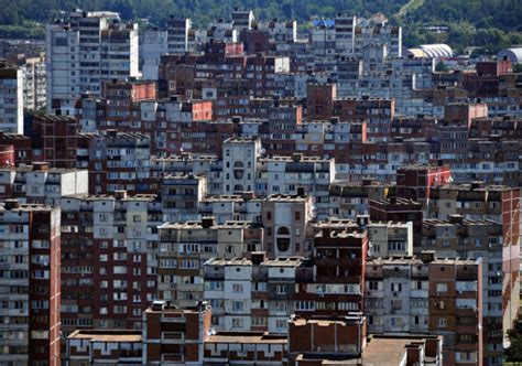 Через атаку РФ Троєщина знеструмлена змінено рух транспорту