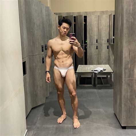Locker Room Selfie Rasianguysinunderwear