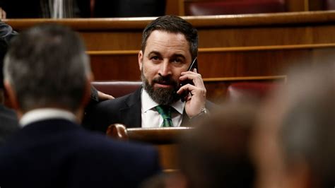 Abascal abandona su escaño junto a dos diputados de Vox víctimas de ETA