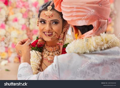 Indian Wedding Ring Cliparts