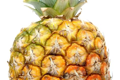 28 Amazing Benefits Of Pineapple