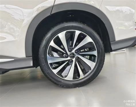 新款比亚迪宋plus Dm I到店，苍烟灰涂装大气，配置升级，能火？ 车家号 发现车生活 汽车之家