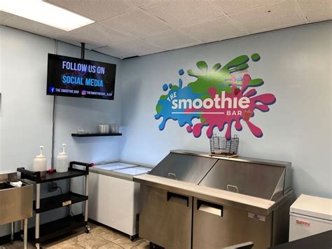Smoothie Bar Offers Gym Healthy Smoothies Acai Bowls On 111th Street