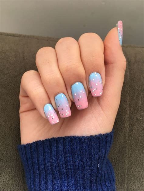 Unhas Azul E Rosa Chá Revelação Blue And Pink Nails With Glitter For