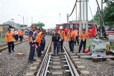 Antisipasi Bencana Alam PT KAI Daop Semarang Lakukan Pengecekan Dan Perbaikan Di Titik
