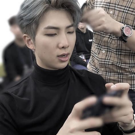 Ysenia Adlı Kullanıcının 『 𝒋𝒐𝒐𝒏𝒊𝒆 』 Panosundaki Pin Ünlüler