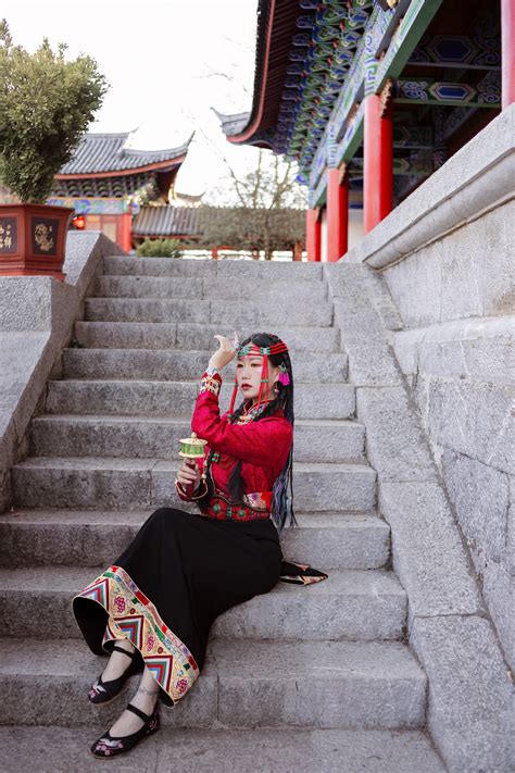 [Язык художественного изображения] 2022 05 26 Таши Деле Денгваер V2ph