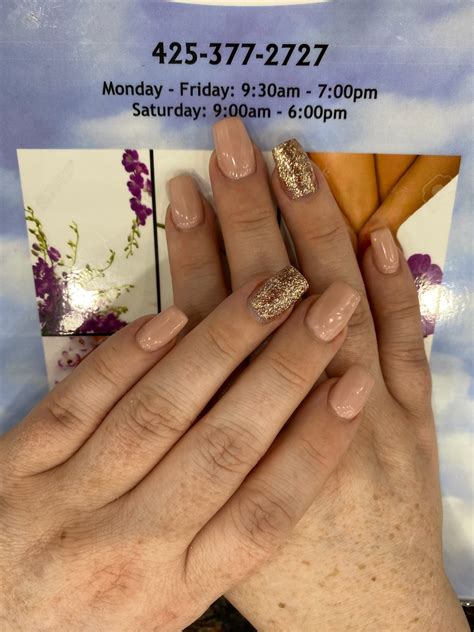 What Is The Difference Between Shellac And Gel Nails Creative Nails World