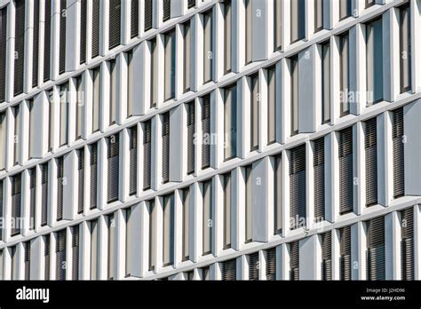 Building Facade Pattern